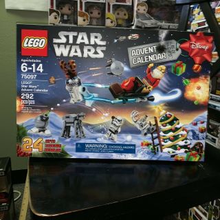 LEGO Star Wars Advent Calendar CHEWBACCA & SNOW PORG SANTA HATS Mini ...